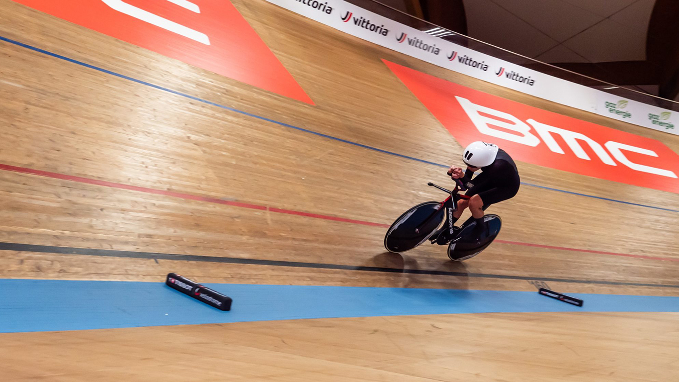Increased Data, Increased Distance: Breaking the Cycling 1-Hour Record ...